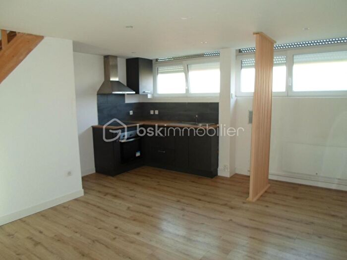 Appartement 3 pièces à louer - Montbéliard, Faubourg, Mont-Chevis, Chiffogne, Citadelle
