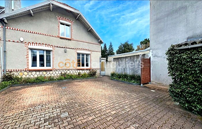 Maison à vendre - Orléans, Faubourg Saint-Jean - 6 pièces - 4 chambres