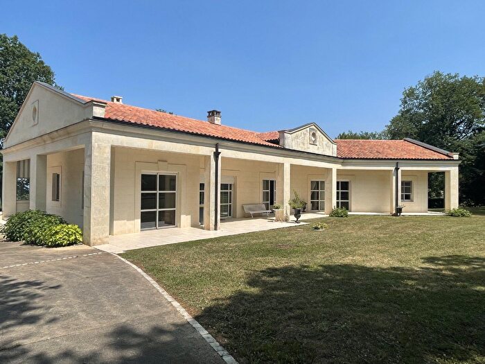Maison 8 pièces à vendre - Terrasson-Lavilledieu