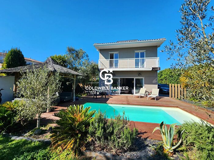 Maison à vendre - Pessac, Noës - 6 pièces - 5 chambres