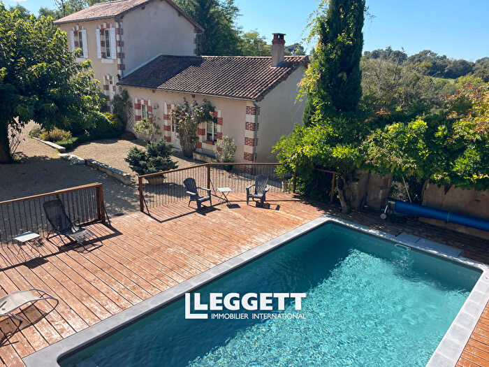 Maison à vendre - Persac - 18 pièces - 10 chambres