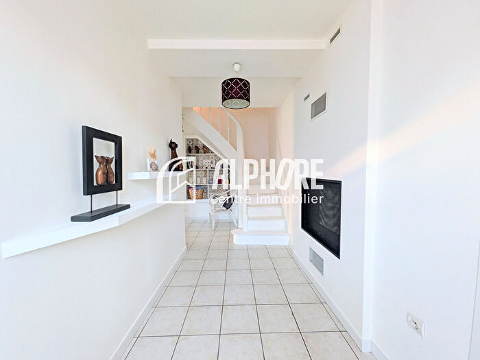 Maison à vendre - La Salle-de-Vihiers - 6 pièces - 4 chambres