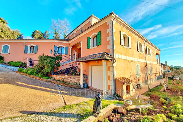 Maison à vendre - Flassans-sur-Issole - 8 pièces - 6 chambres