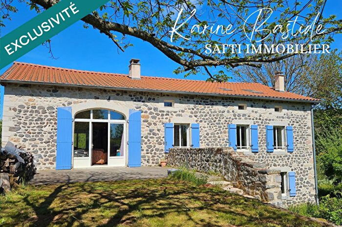 Maison à vendre - Coucouron - 12 pièces - 5 chambres