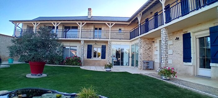 Maison à vendre - Loudun - 8 pièces - 5 chambres