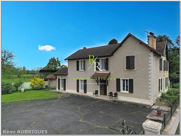 Maison à vendre - Thèze - 9 pièces - 6 chambres