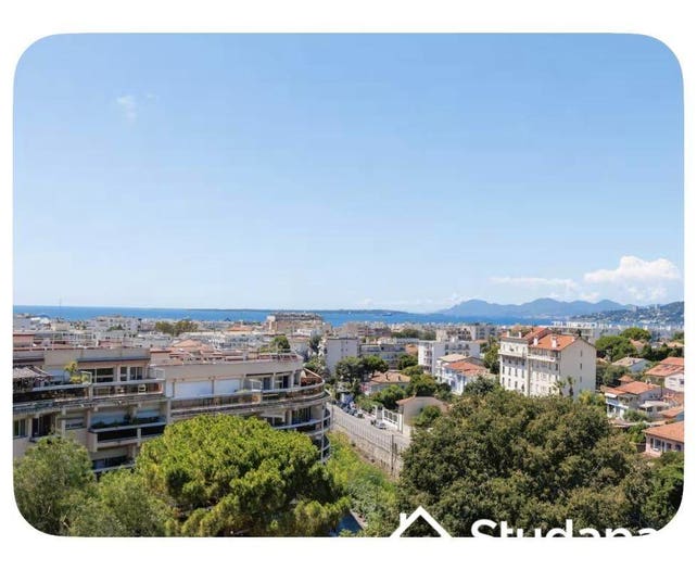 Appartement 1 pièce à Centre Ville, Antibes, à louer