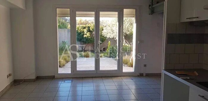 Appartement à louer - Campagne en E-Figons-Surville-Plantiers, Éguilles - 1 pièce