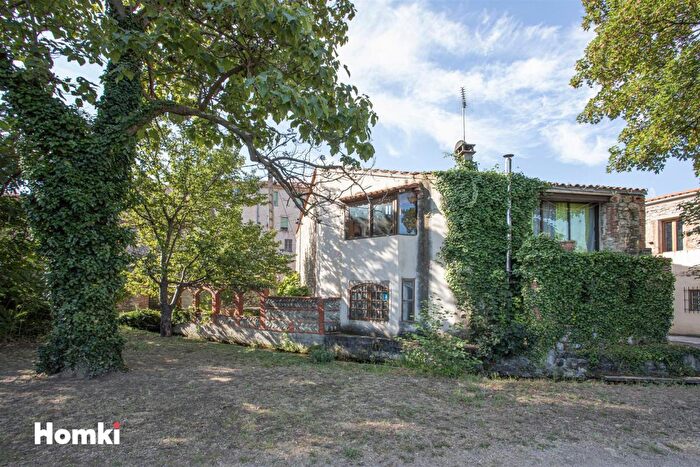 Maison à vendre - Prades - 6 pièces - 4 chambres