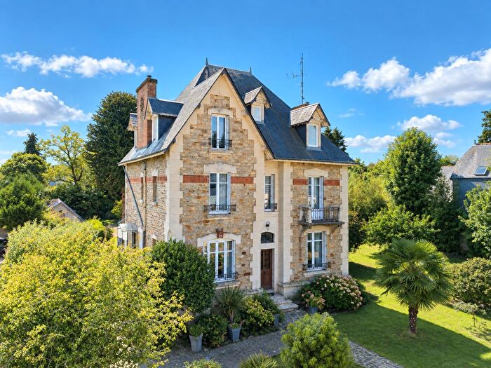 Maison 11 pièces à vendre - Ploërmel