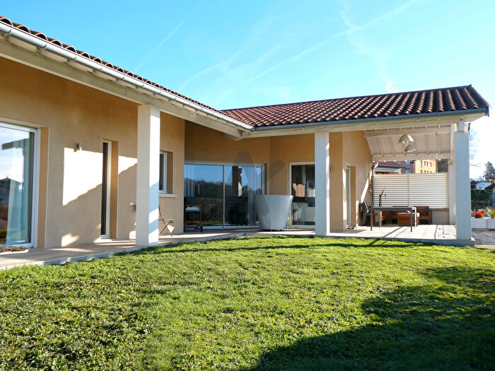 Maison à vendre - Saint-Laurent-de-Chamousset - 7 pièces - 3 chambres