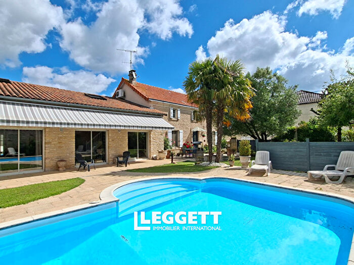 Maison 7 pièces à vendre à La Faye