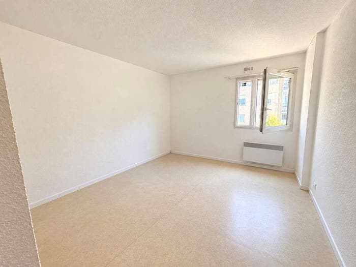 Quartier du Centre, Le Mans : Appartement 1 pièce à louer