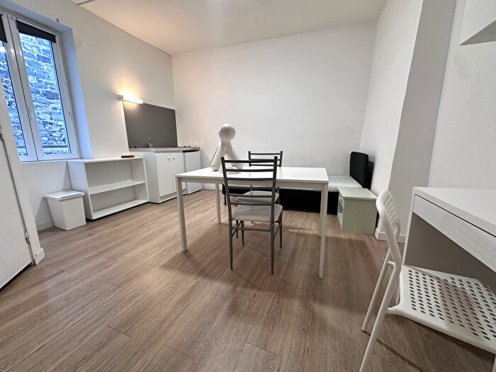 Appartement à louer - Clermont-Ferrand, Jaude, Fontgiève Saint-Alyre - 1 pièce
