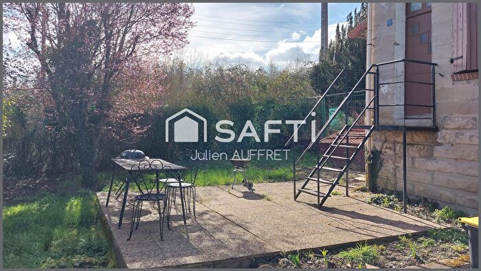 Maison à vendre - Saint-Satur - 5 pièces - 3 chambres