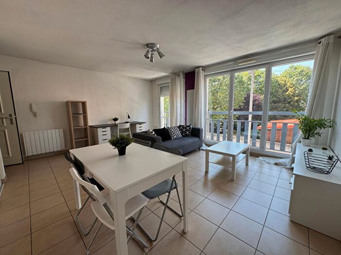 Appartement 2 pièces à Saint-Étienne, Bernay, Valfuret, à louer