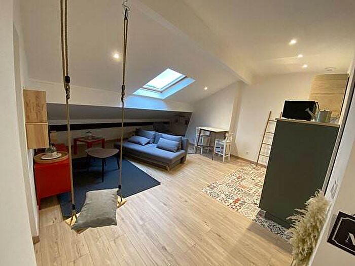 Appartement à louer - Vieux Lyon, Lyon ème arrondissement - 2 pièces - 1 chambre