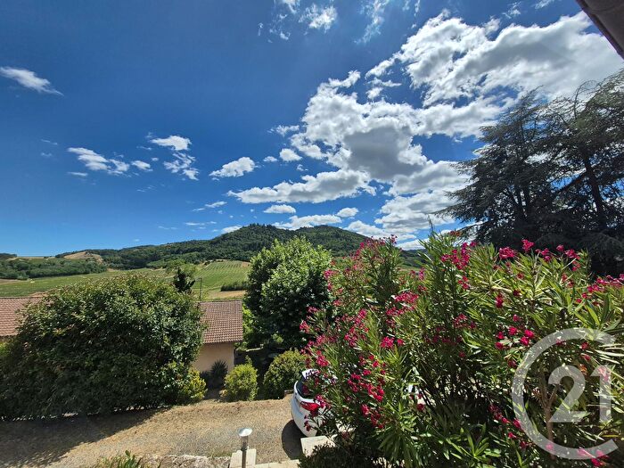 Maison à vendre - Vaux-en-Beaujolais - 6 pièces - 4 chambres