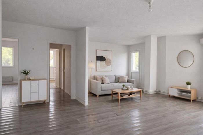 Appartement à vendre - Agen, Les Pins, Henri Barbusse - 2 pièces - 1 chambre