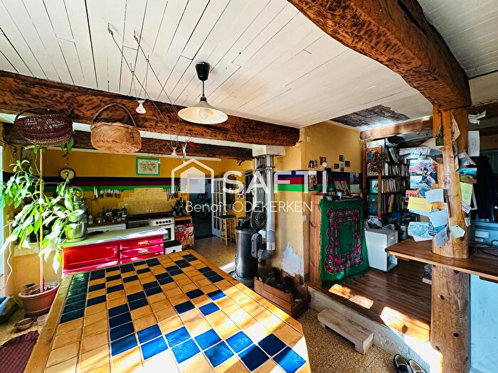 Maison à vendre - Banon - 8 pièces - 6 chambres