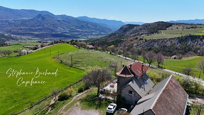 Maison 9 pièces à vendre - Jarjayes