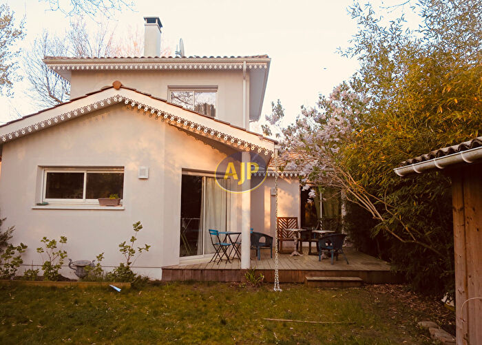 Maison à vendre - Arès - 4 pièces - 3 chambres