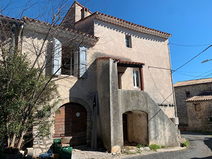 Maison à vendre - Brissac - 1 pièce - 1 chambre