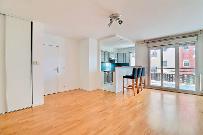 Saint-Ouen, Centre-ville : Appartement 2 pièces à vendre