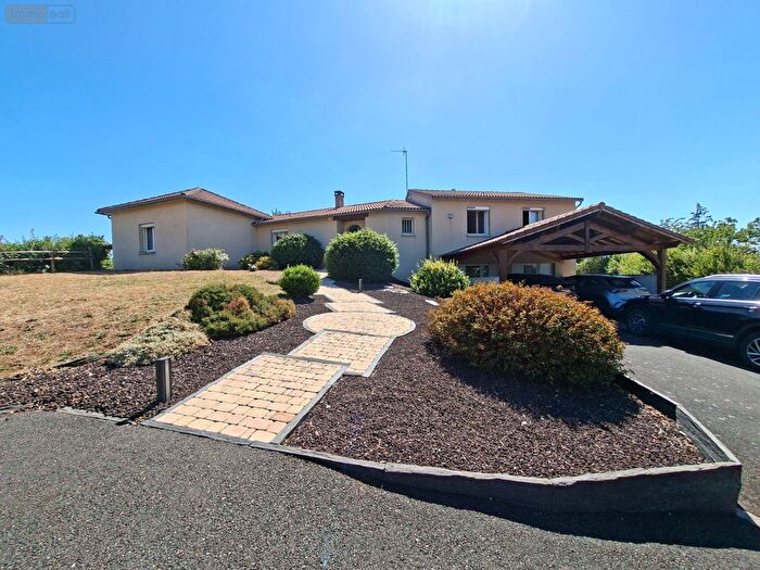 Maison 6 pièces à Bressuire, à vendre