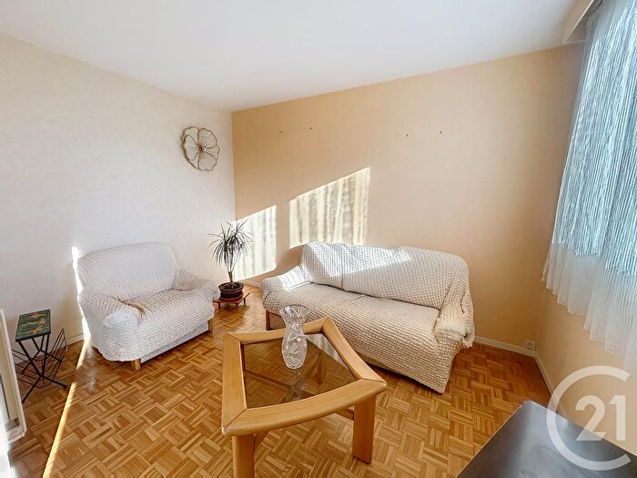 Appartement 4 pièces à Garges-lès-Gonesse, Barbusse, à vendre