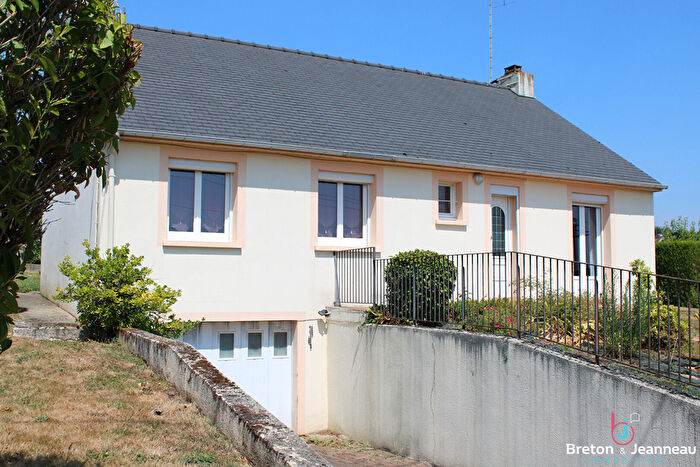 Maison 5 pièces à vendre à Montenay