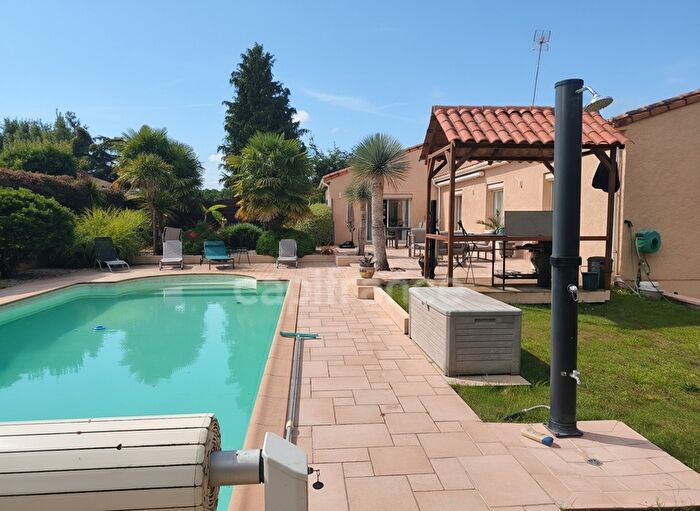 Maison à vendre - Pisany - 5 pièces - 3 chambres