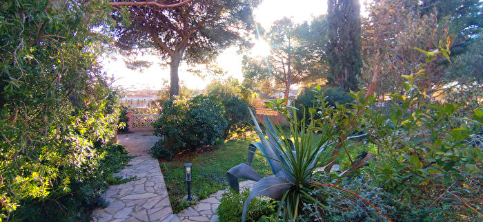 Maison à vendre - Marseillan, Mougères, Riac - 9 pièces - 6 chambres