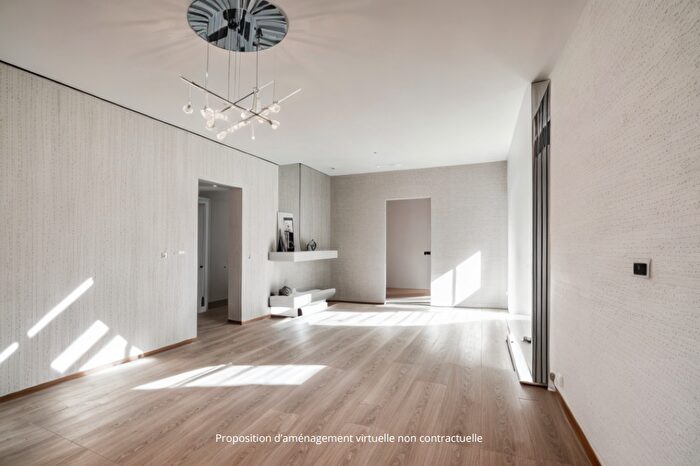 Maisons à vendre et appartements à louer - 1