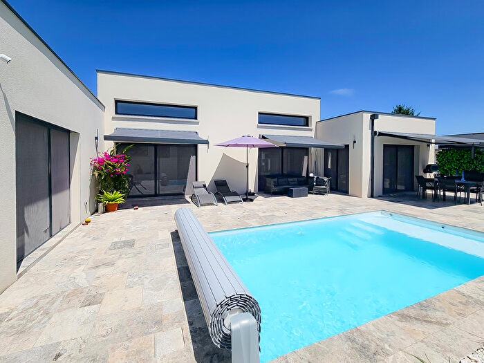 Maison 5 pièces à Albon, à vendre
