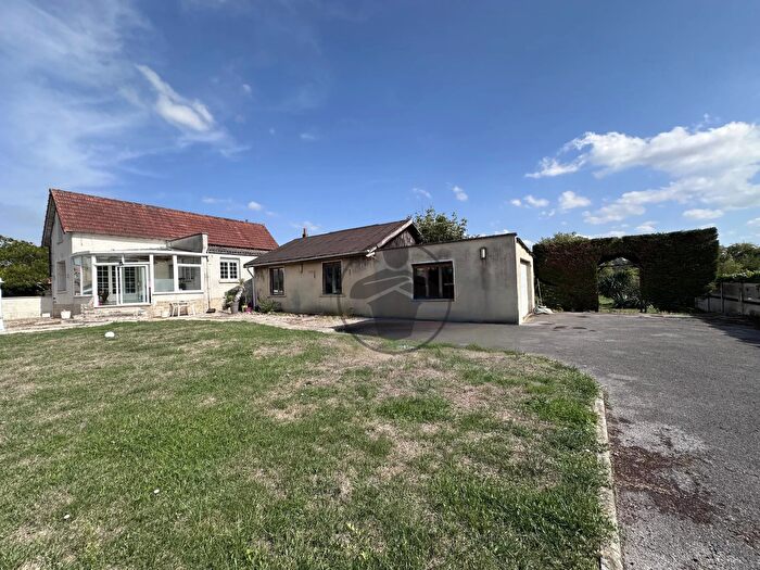 Maison 6 pièces à Moÿ-de-l'Aisne, à vendre
