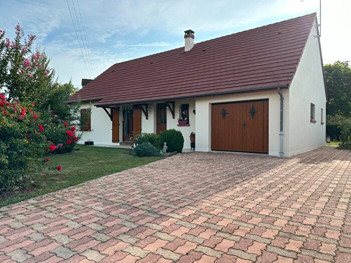 Maison à vendre - Gien, Centre-ville - 4 pièces - 3 chambres