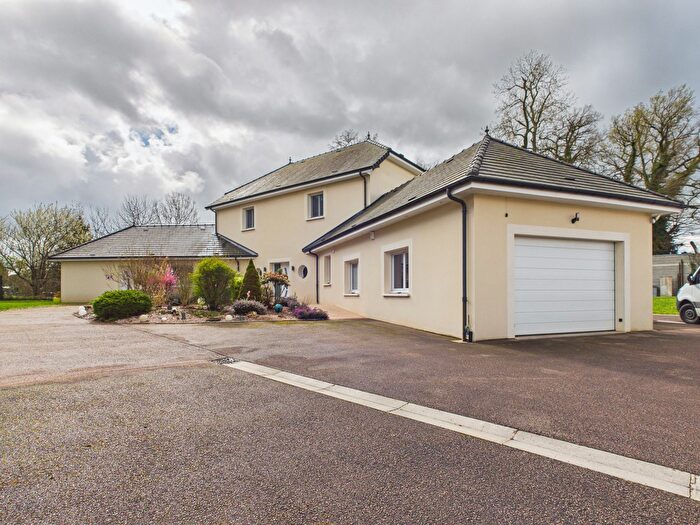 Maison à vendre - Lusigny-sur-Barse - 7 pièces - 4 chambres