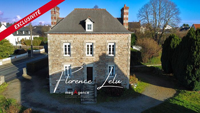 Maison à vendre - Ploumagoar - 5 pièces - 4 chambres