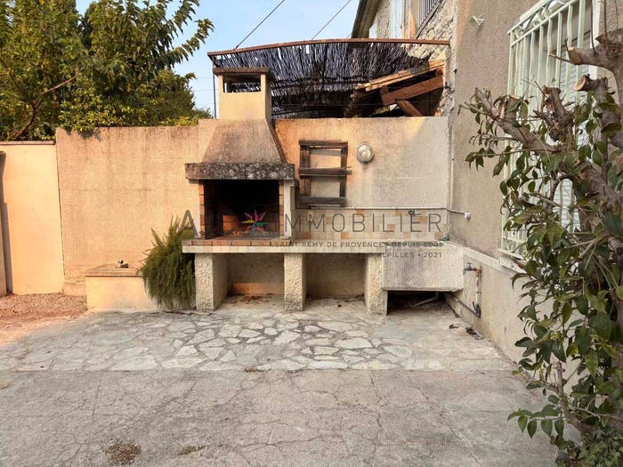 Saint-Rémy-de-Provence : Maison 5 pièces à louer