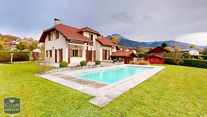 Maison à vendre - Les Ollières - 7 pièces - 5 chambres