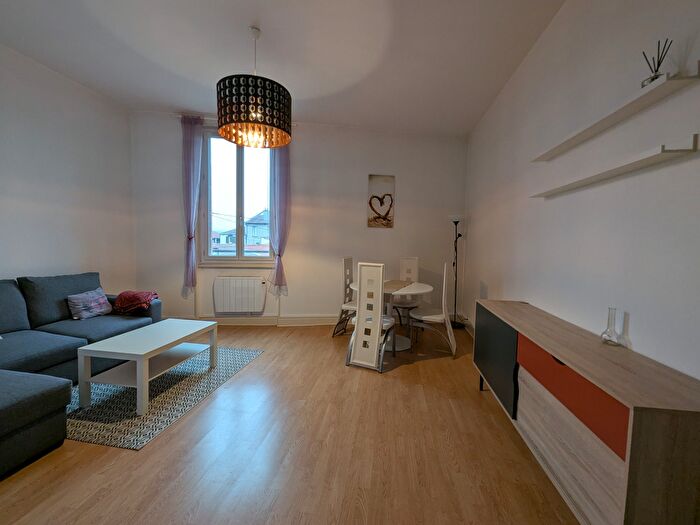 Appartement à louer - Riom, Le Creux, La Varenne, Le Maréchat - 2 pièces - 1 chambre