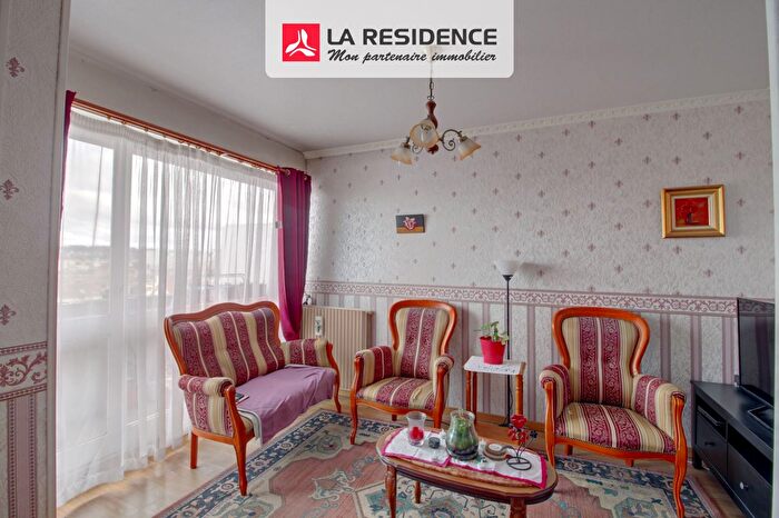 Appartement à vendre - Les Mureaux, Centre-ville - 4 pièces - 2 chambres