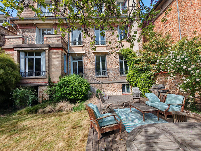 Maison 12 pièces à vendre à Versailles
