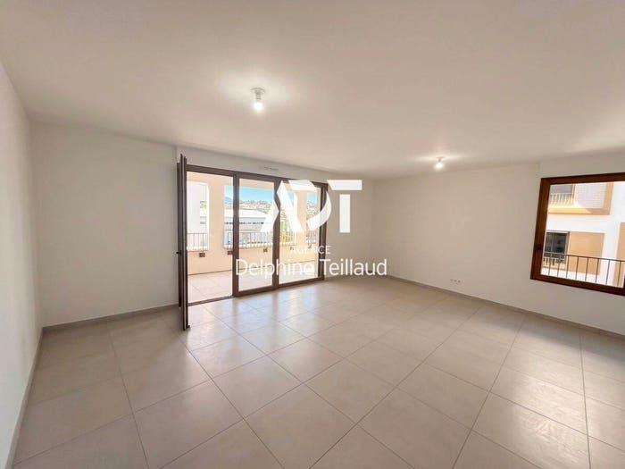 Centre Ville Sud-Vallée, Voiron - Appartement 3 pièces à louer