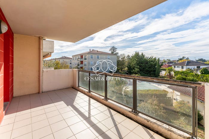 Appartement 3 pièces à vendre - Meyzieu, Centre-ville