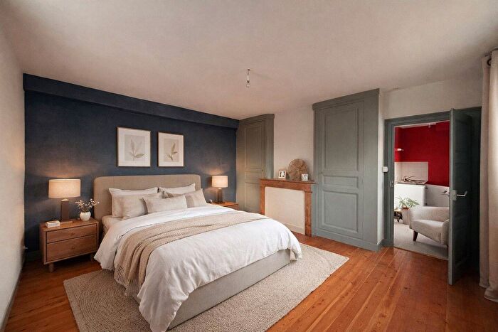 Appartement à louer - Saint-Laurent-sur-Saône - 3 pièces - 1 chambre