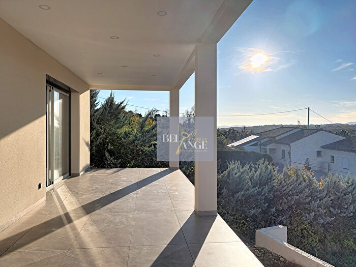 Maison à vendre - Ruoms - 5 pièces - 3 chambres