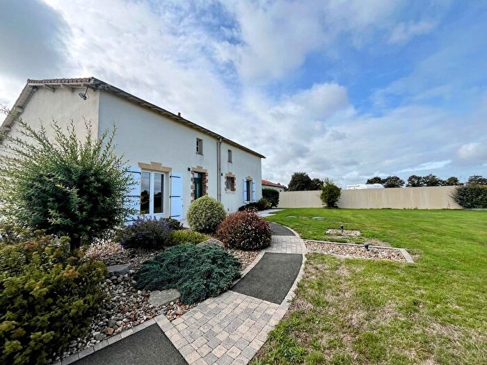 Maison à vendre - Mazières-en-Mauges - 6 pièces - 3 chambres