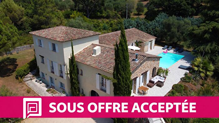 Maison 10 pièces à vendre à Peymeinade